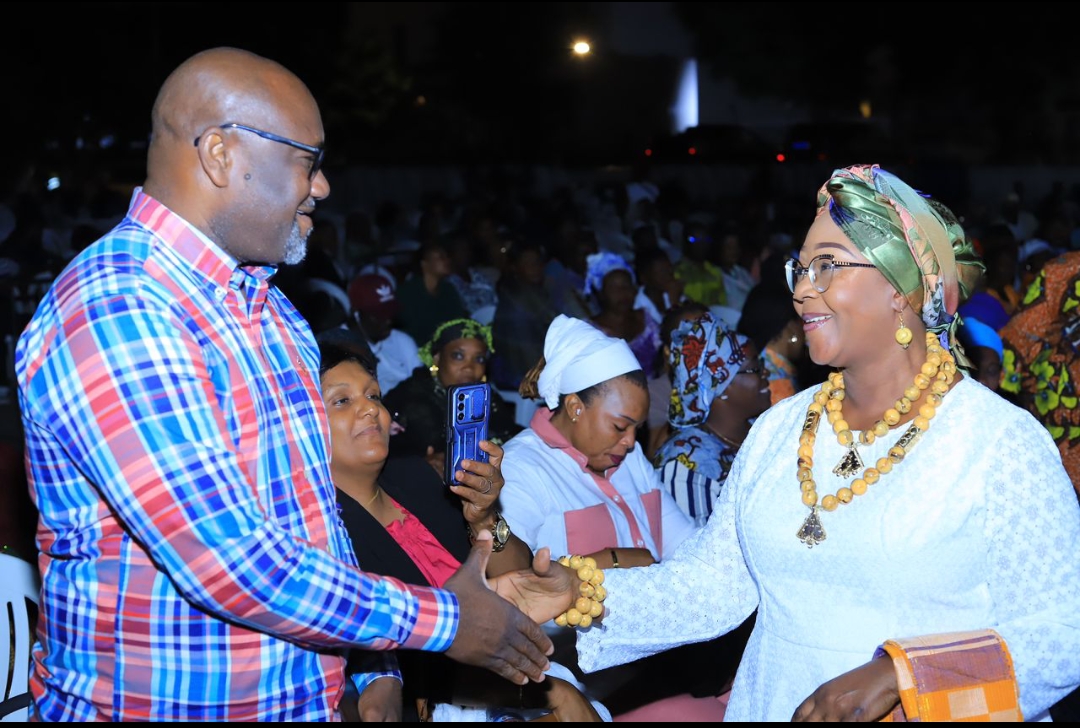 Le Maire d'Anyama soutient la culture Akyé lors du Festival Akyé 2024 ...